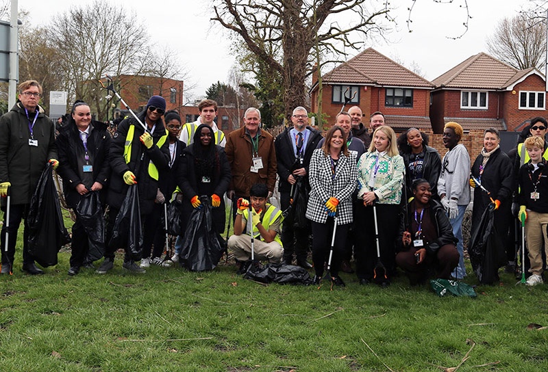 litterpick-outside-havering-sixth-form-march-2023-edit.jpg – The ...