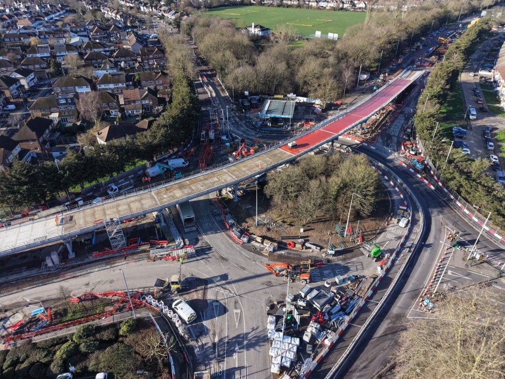 Latest Gallows Corner Photos Show Works Progressing. – The Havering Daily